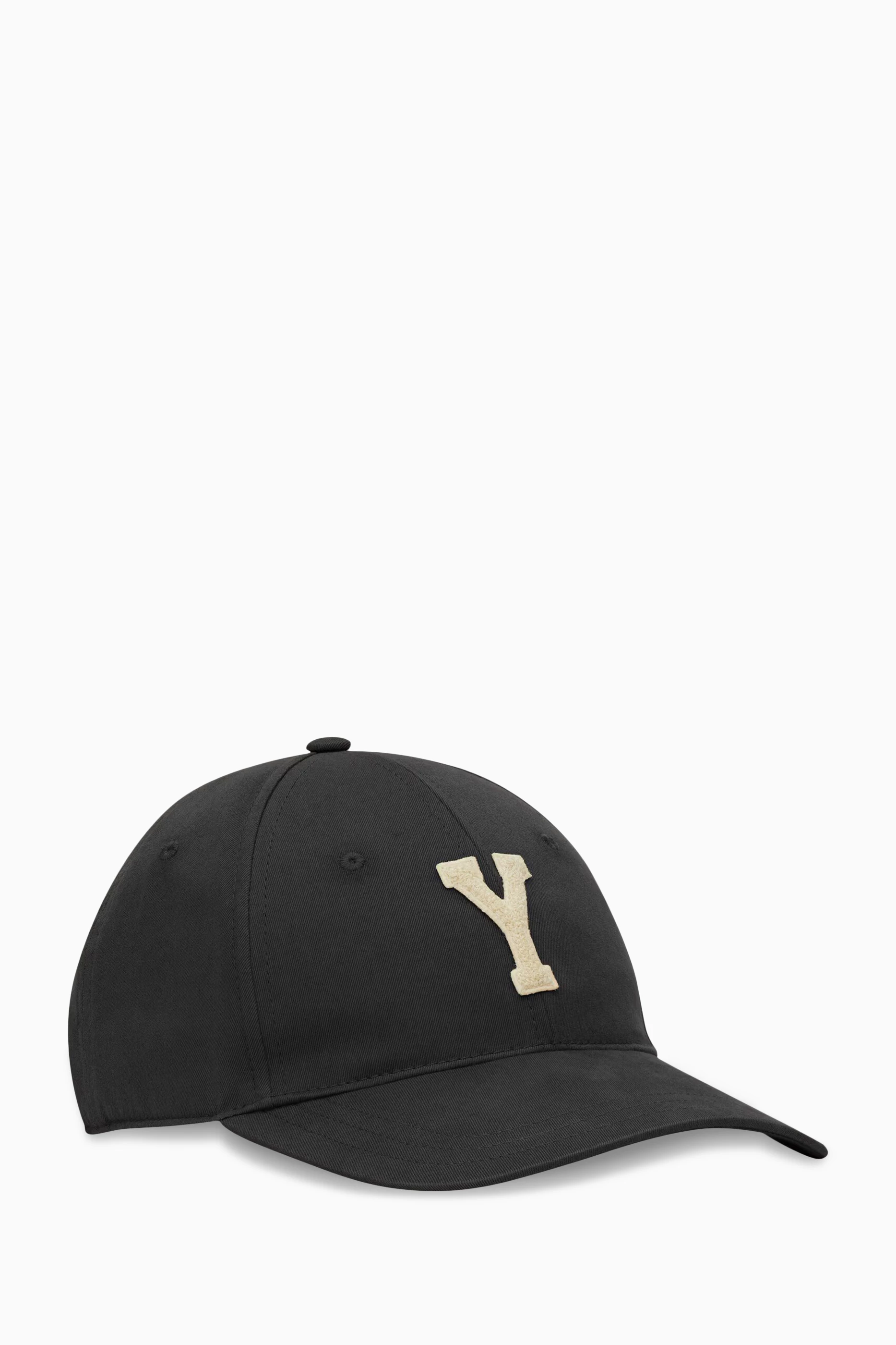 y logo cap